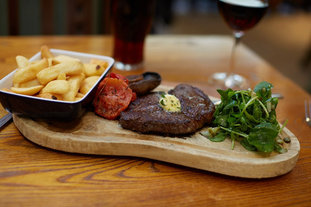 - The Rowbarge, Woolhampton