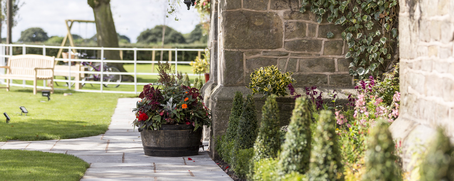 Fresh Food & Cask Ales - Haighton Manor, Haighton, Preston