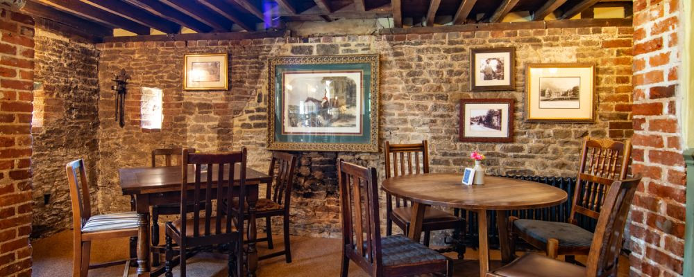 Fresh Food & Cask Ales - The Refectory, Godalming