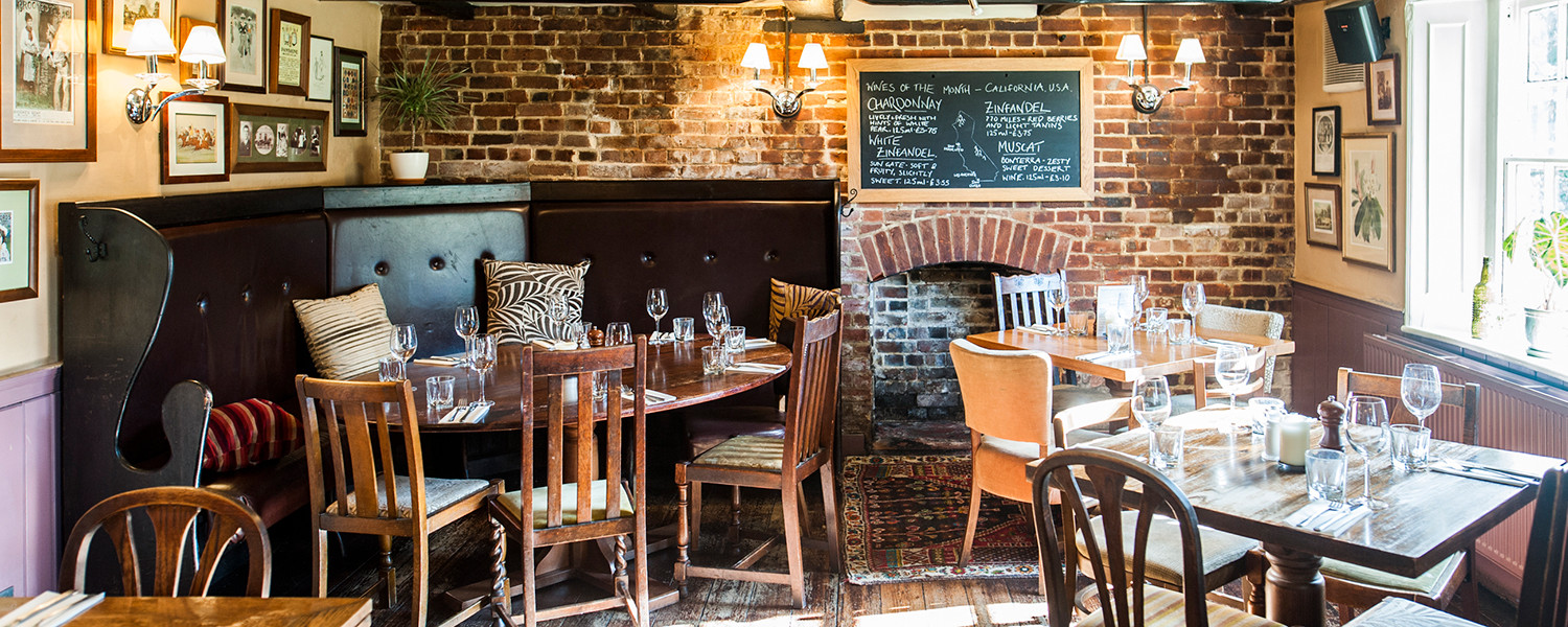 Fresh Food & Cask Ales - The Leather Bottle, Mattingley