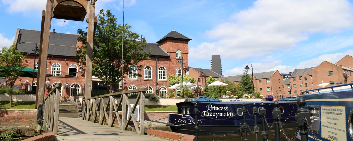 Looking for places to eat in Manchester? Visit our pub & restaurant ...